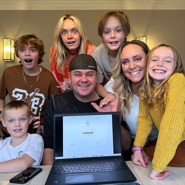 The Fun Squad - Braid